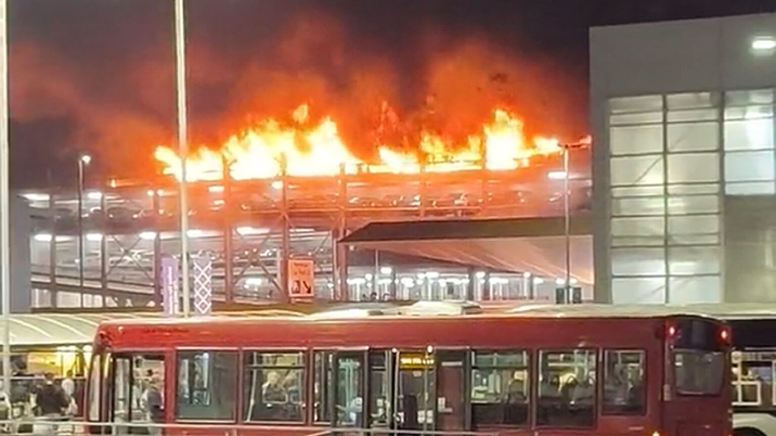 Luton Airport car park destroyed by fire set to reopen - AircrewNews.com